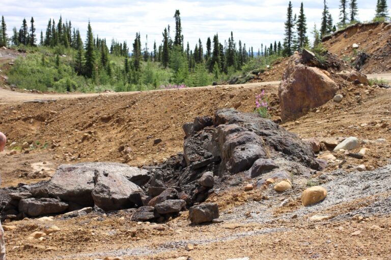 Lac Knife - Focus Graphite Advanced Materials